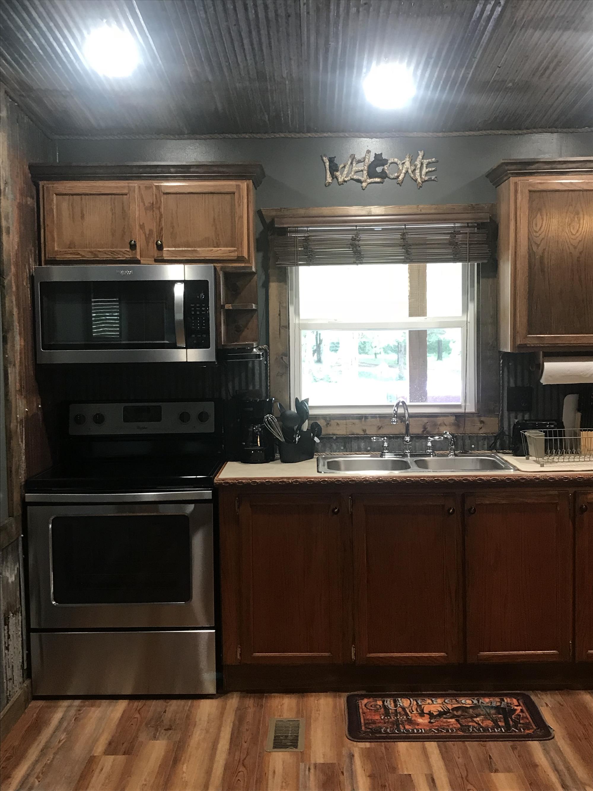 Twin Eagle Lake Estates and Hideout in Potosi, Missouri - Eagles Bluff