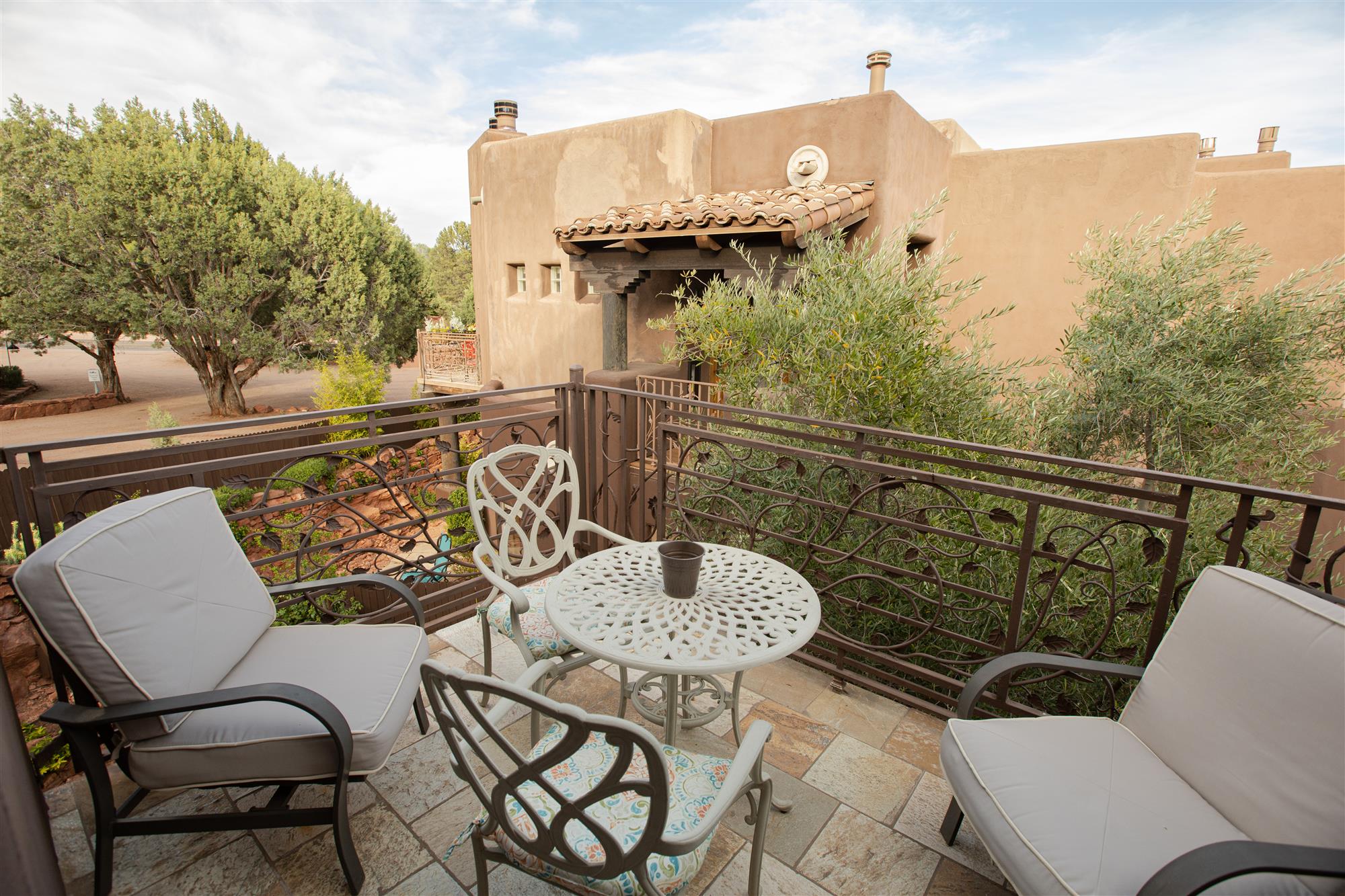 Rates & Specials - Adobe Grand Villas | Rustic B&B