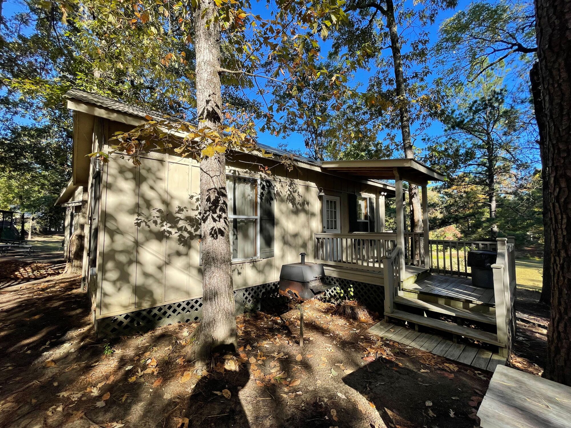 Wildwood Resort in Zwolle, Louisiana - Cabin 23A