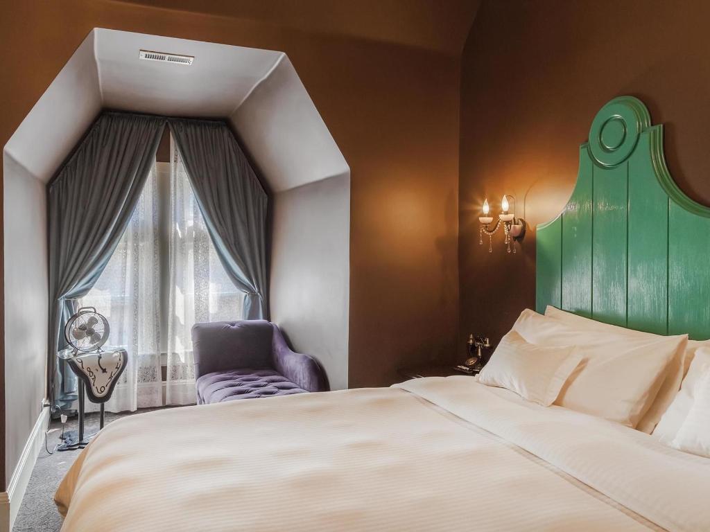 Suites - Denver, Colorado | Patterson Inn