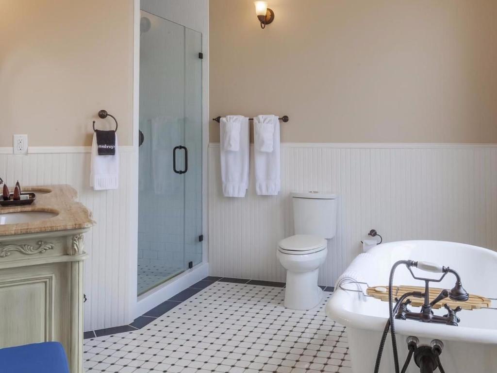 Suites - Denver, Colorado | Patterson Inn