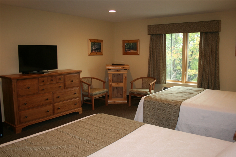 Hotel Floyd in Floyd, Virginia - Floyd Outdoors Room - 2 Queen Beds - 306