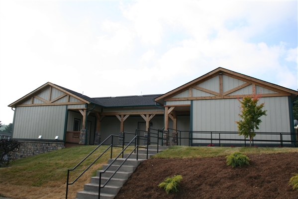 Hotel Floyd in Floyd, Virginia - 1 BR Suite with King bed - 401