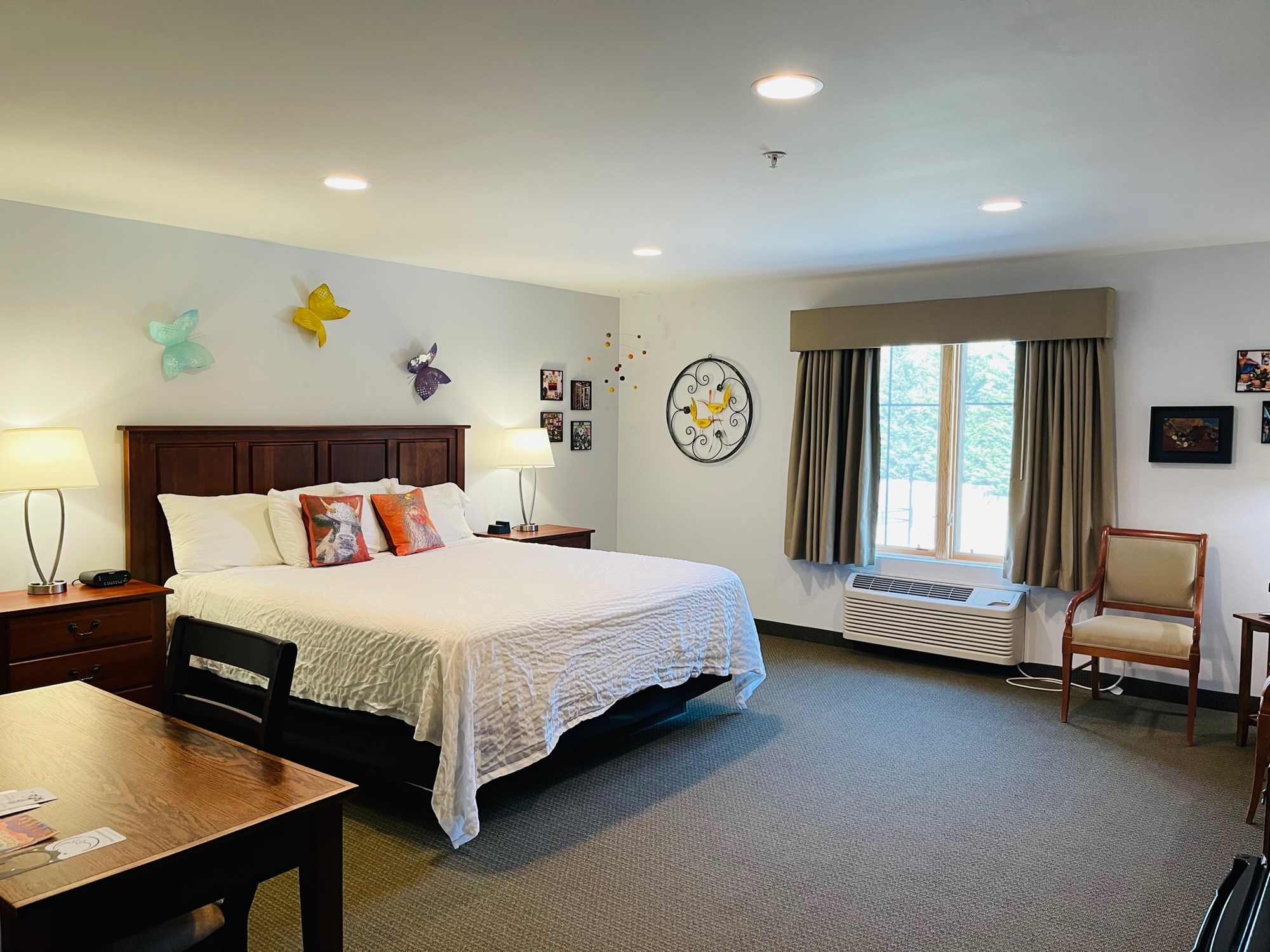 Hotel Floyd in Floyd, Virginia - Troika Gallery Room (ADA accessible ...