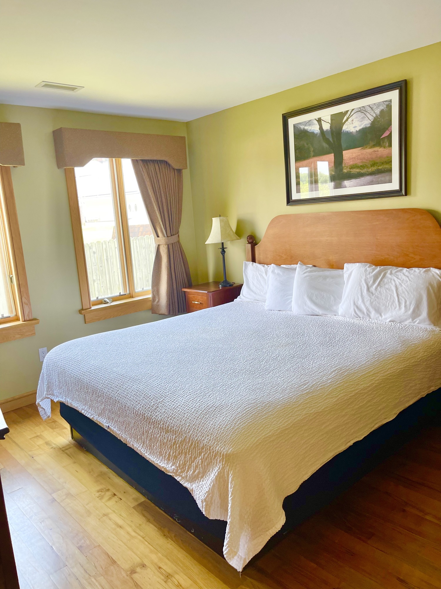 Hotel Floyd in Floyd, Virginia - Floyd Writers' Suite - 2BR Suite, 2 ...