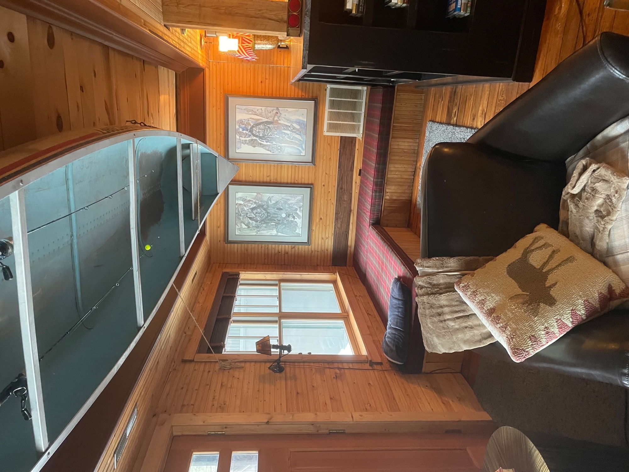 Spider Lake Lodge in Hayward, Wisconsin - Full lodge