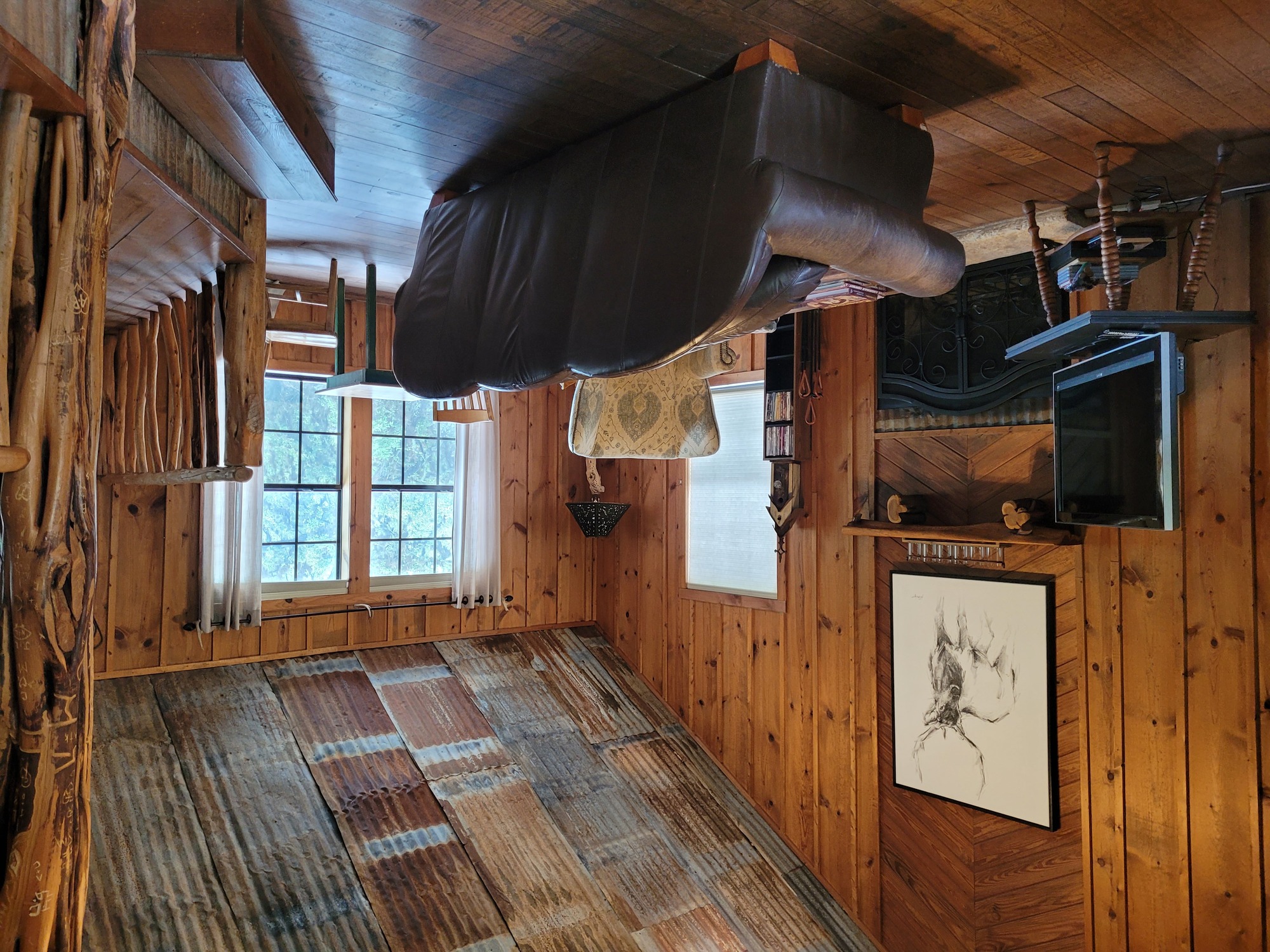 The Lodges at Lost Maples in Vanderpool, Texas - Solomon's Den