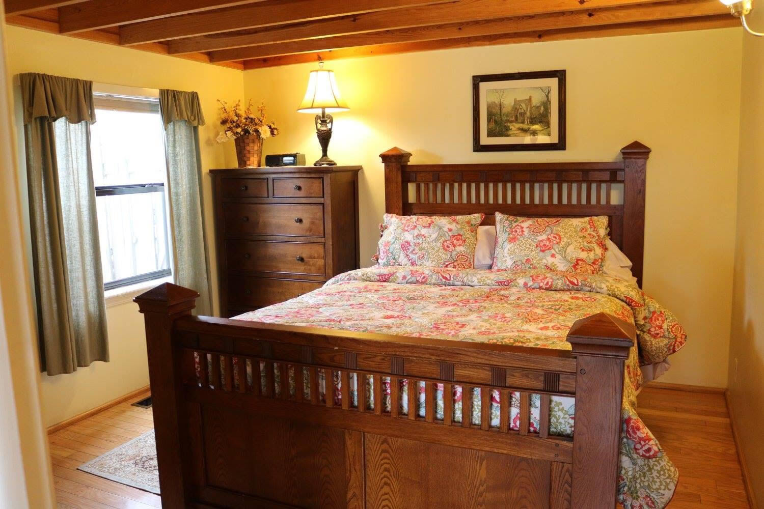 Treehouse Cottages in Eureka Springs, Arkansas - 01 Hillside Haven Cottage