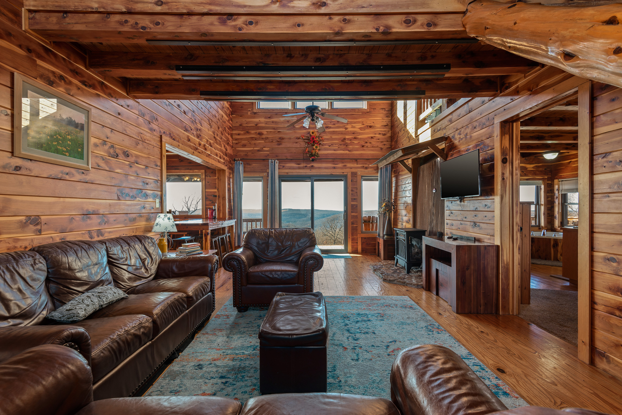 Ozk Cabins in Ponca, Arkansas - Lodge at OZK Ranch