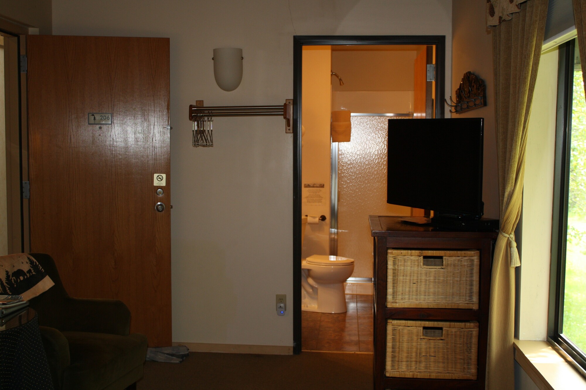 Oriental 206 Boxcar | Northern Rail Traincar Inn in Two Harbors