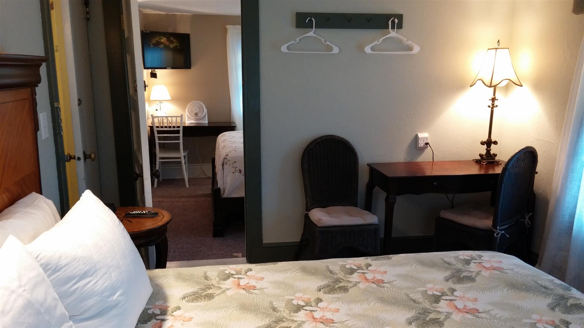 Island Guest House - Accommodations