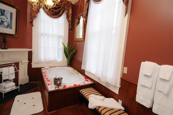 Degas House in New Orleans, LA - Desiree Room