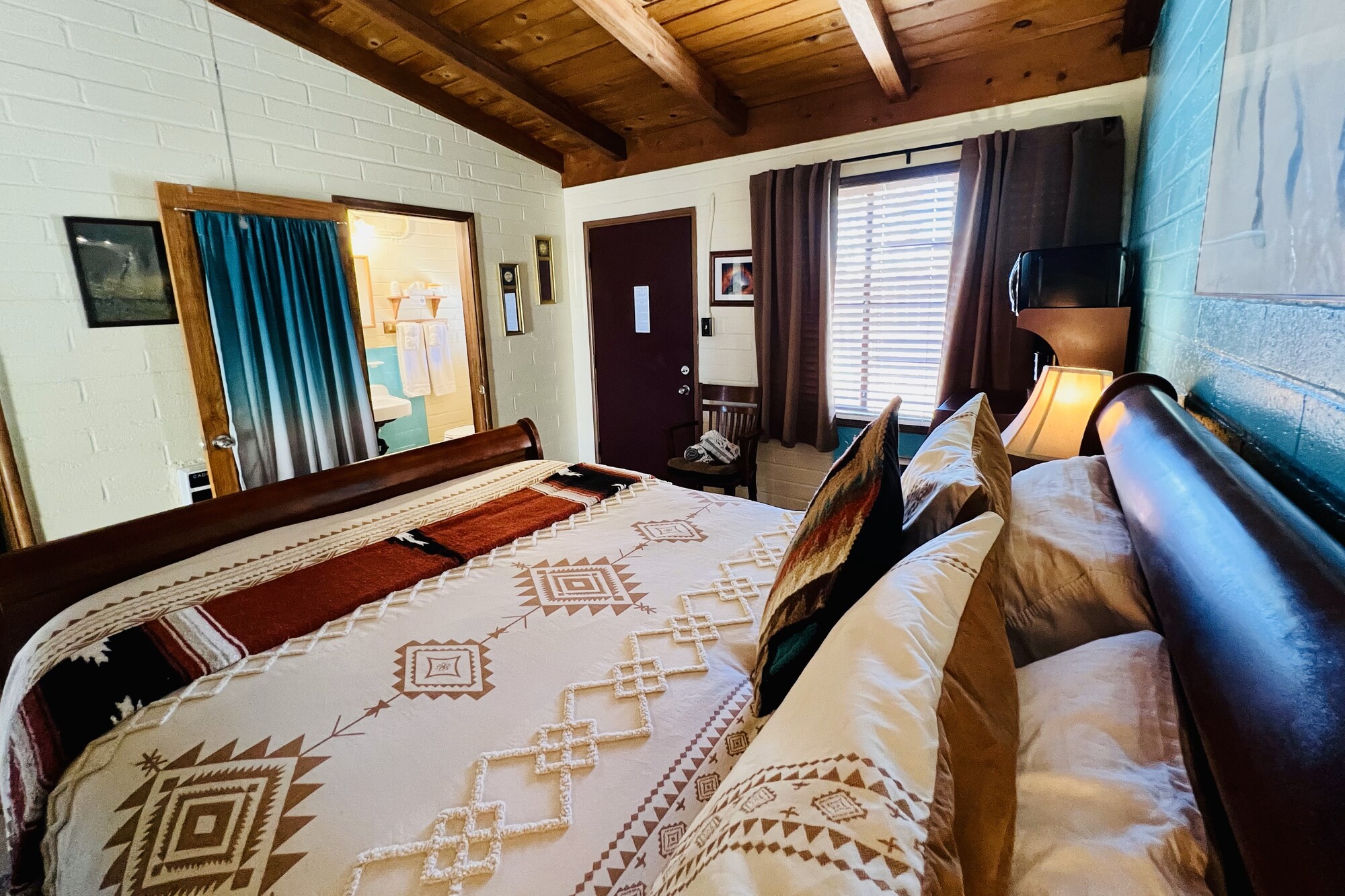 The Joshua Tree Inn In Joshua Tree, CA | Rooms and Rates