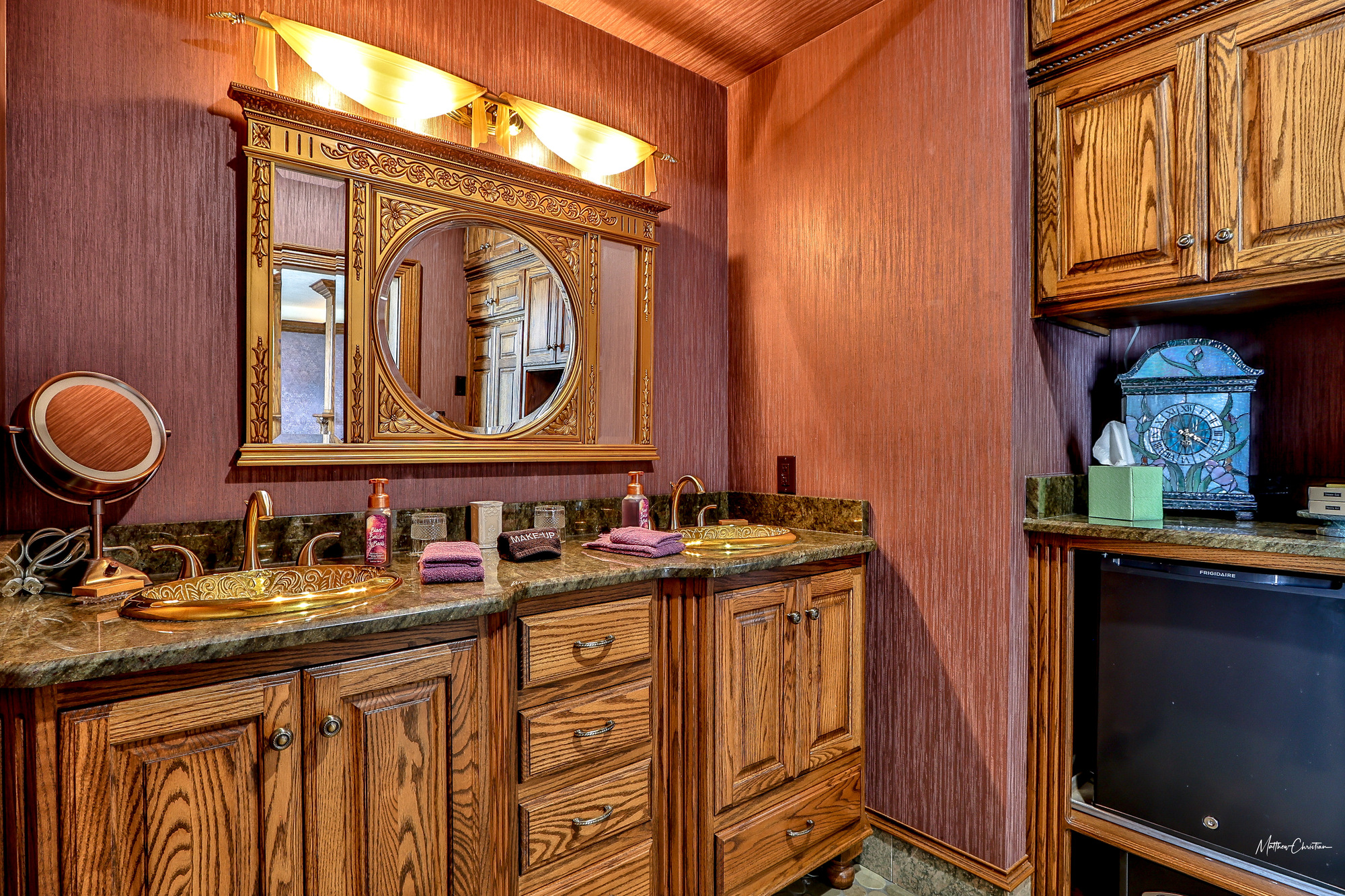 Sebring Mansion Inn and Spa in Sebring, Ohio - French Suite