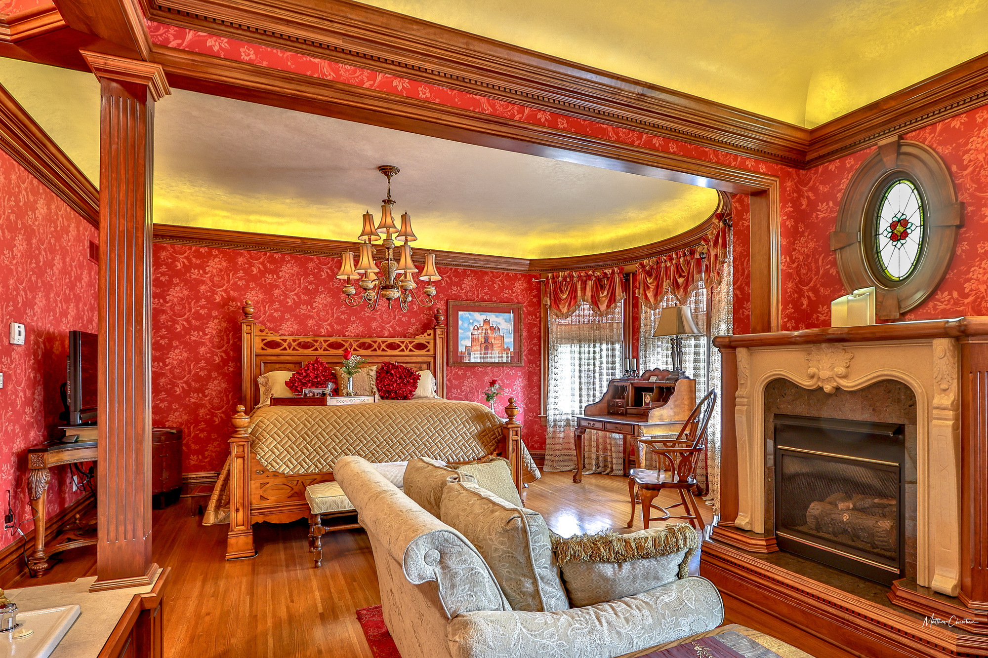 Sebring Mansion Inn and Spa in Sebring, Ohio - Sebring Suite